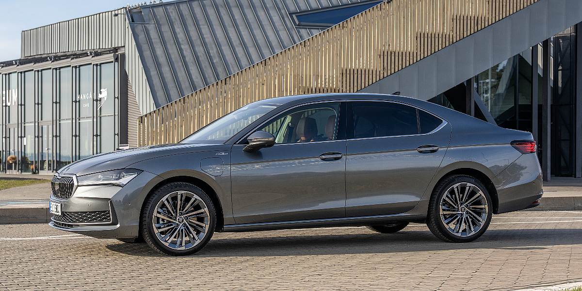Škodin model Superb dobio plug-in hibridnu verziju s 272 KS