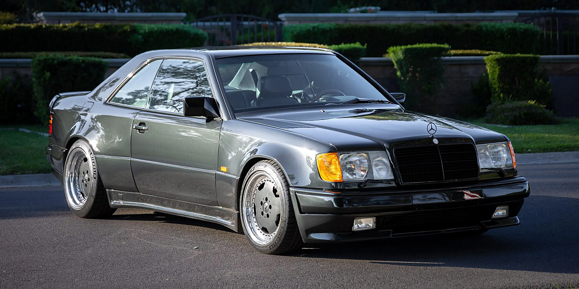 Mercedes-Benz 300CE-24 AMG 3.4 Widebody prodan za 251.000 dolara